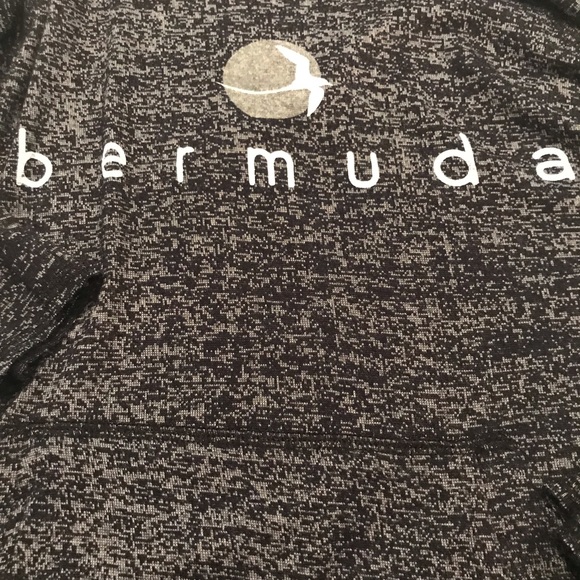 Teemax | Tops | Bermuda Midsleeve Tee Small With Front Pocket | Poshmark